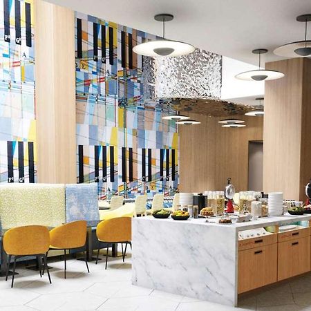 Hampton Inn New York Times Square: 2 star Hotel with a Minimum Price ...