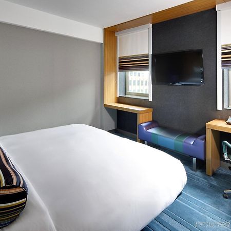 Aloft Brooklyn Hotel New York: 3 star Hotel with a Minimum Price 144US ...
